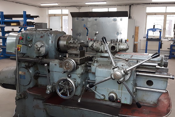 Strojní vybavení - Forcon.cz